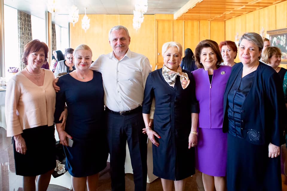 FOTO. Dragnea, peste tot de mână cu Dăncilă. Pozele "masculului alfa ...