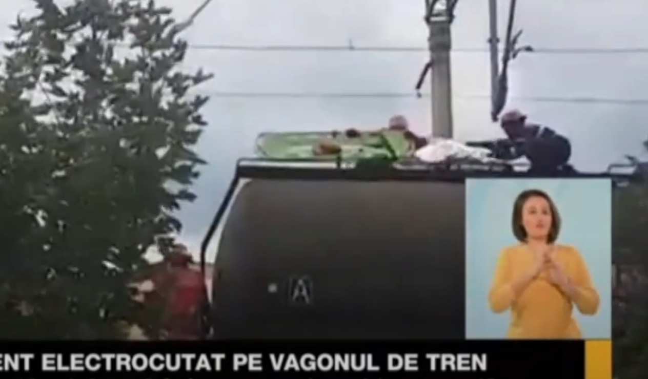 Încă un tânăr a murit electrocutat după ce s-a urcat pe tren să-și facă selfie „de Instagram ...