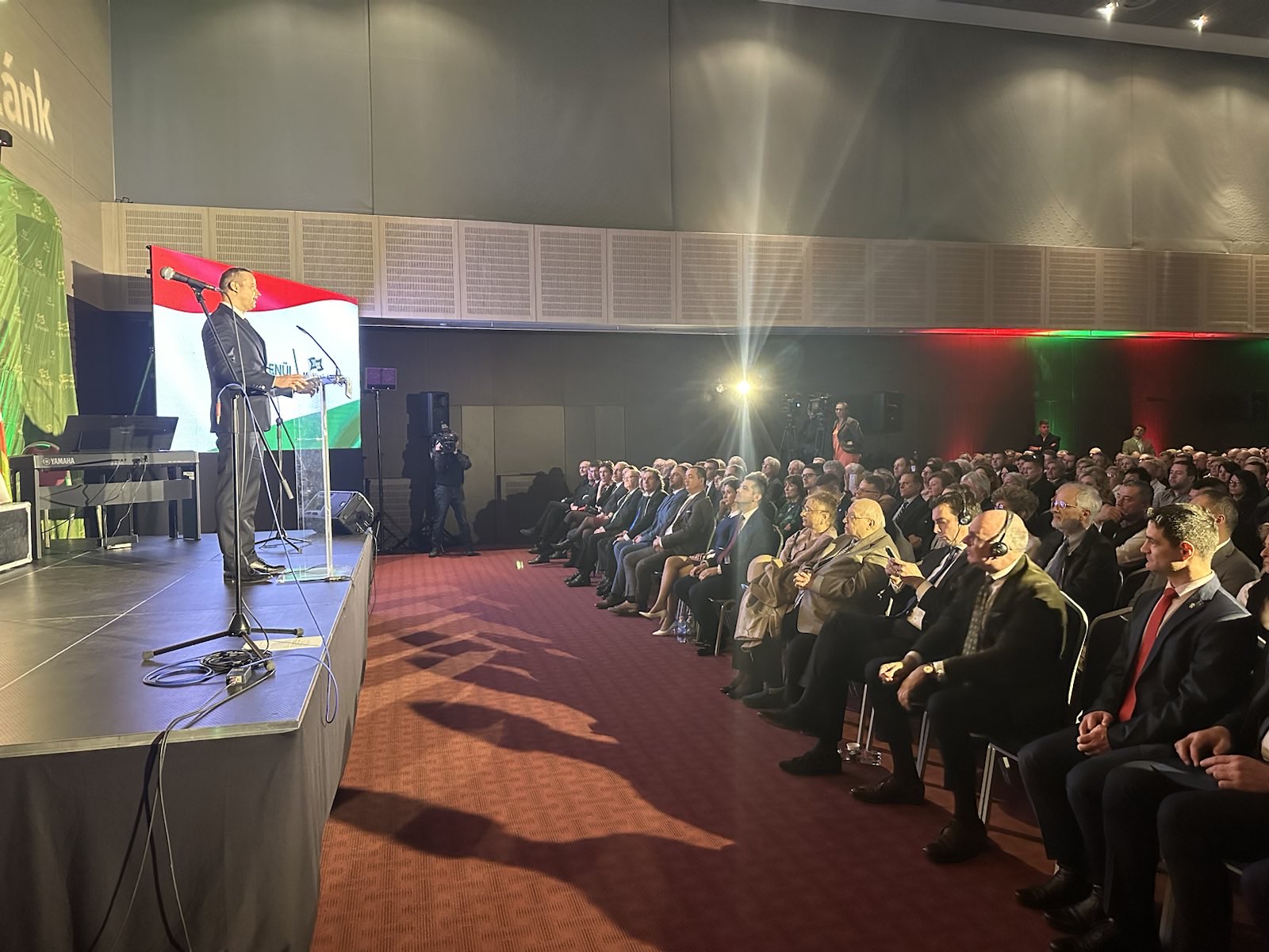 „Coincidență“: ungurul László Toroczkai emite exact aceleași mesaje ca ...