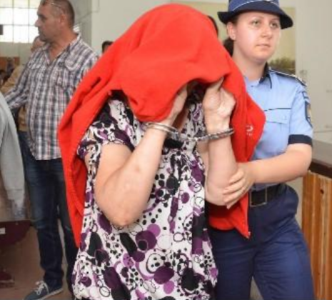 Doctorița mega-șpăgară avea teancuri de bani și în mașina cu care a ...